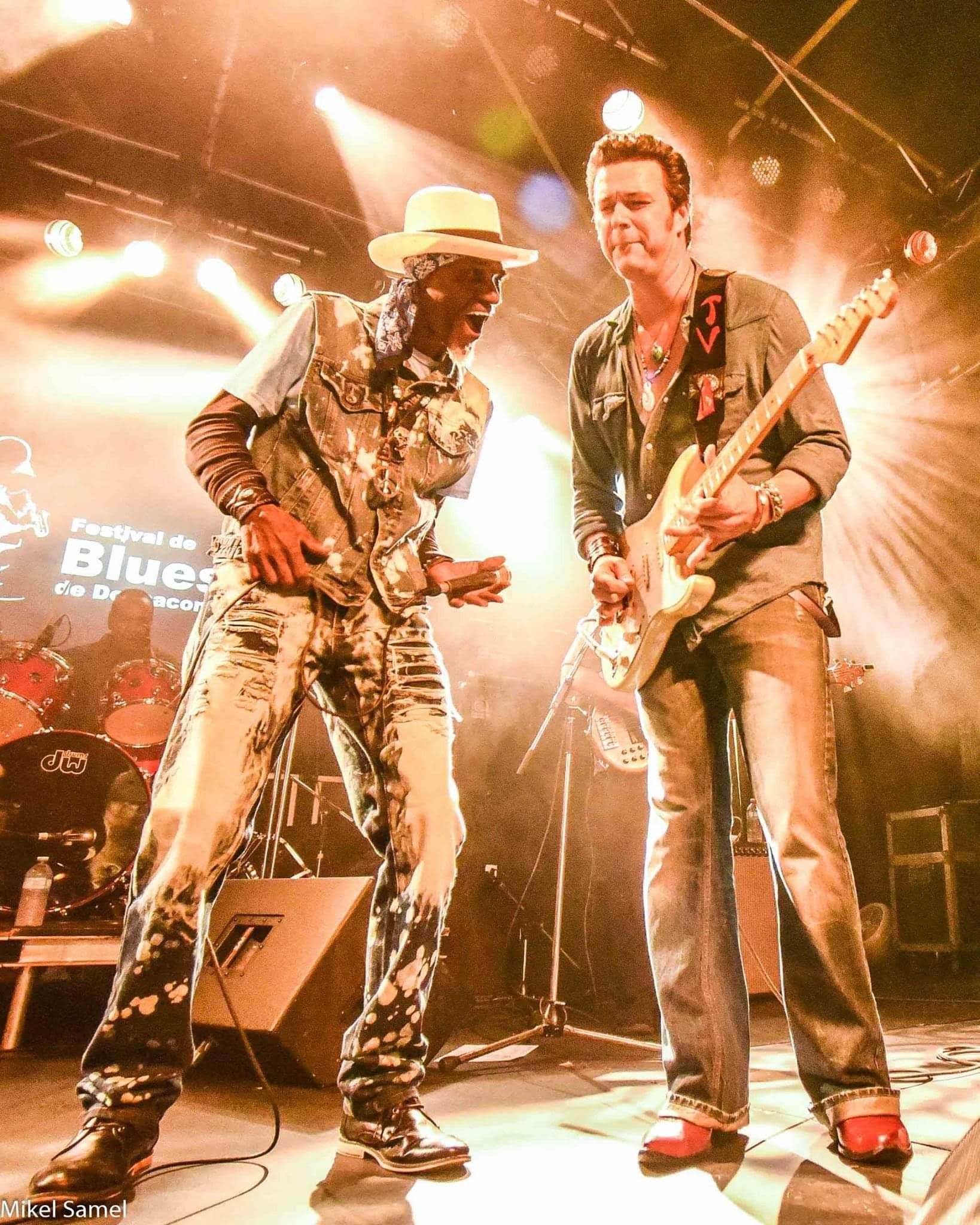 PHOTOS – TYRONE VAUGHAN